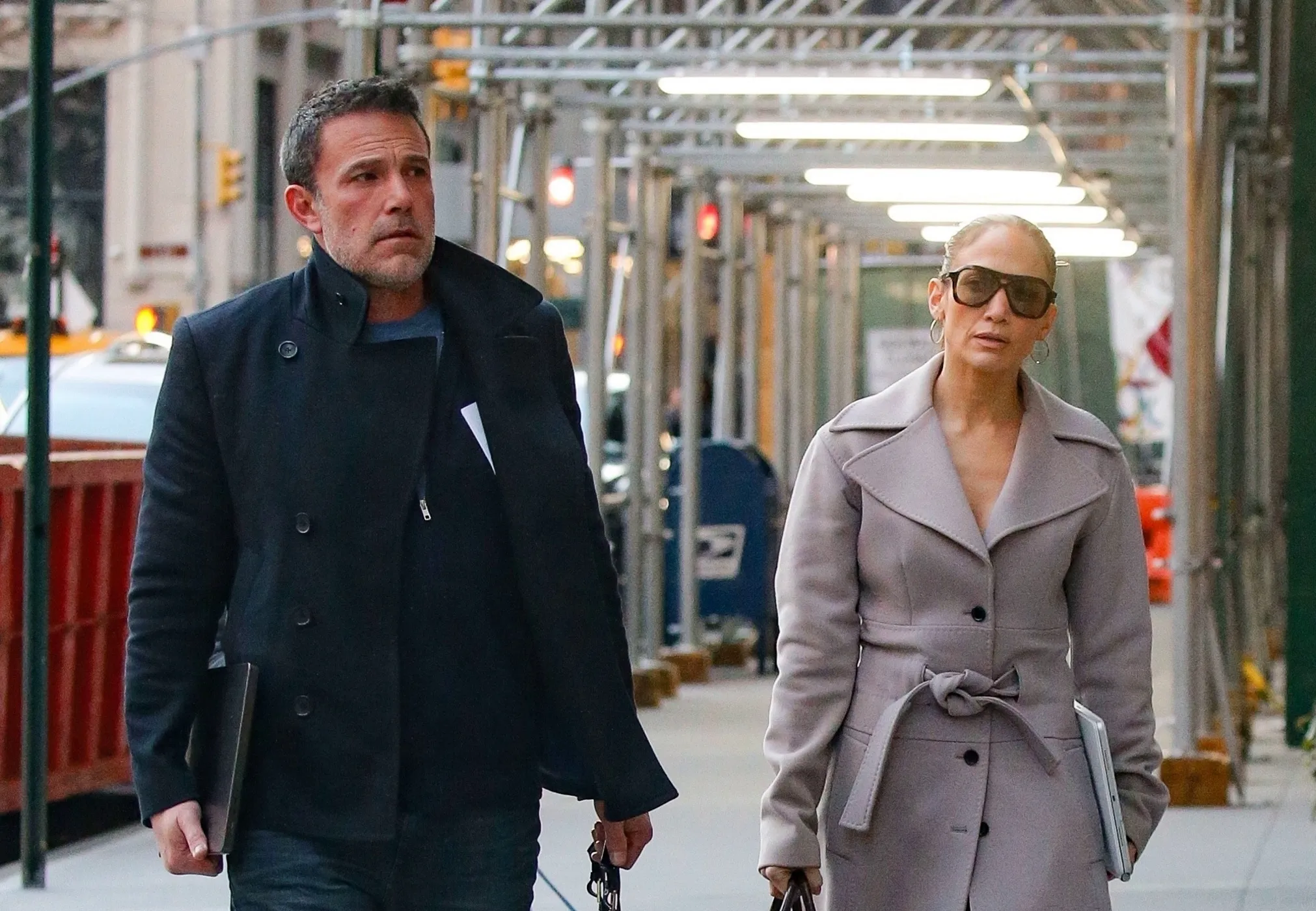 Jennifer Lopez and Ben Affleck on spring break in New York - MustHub