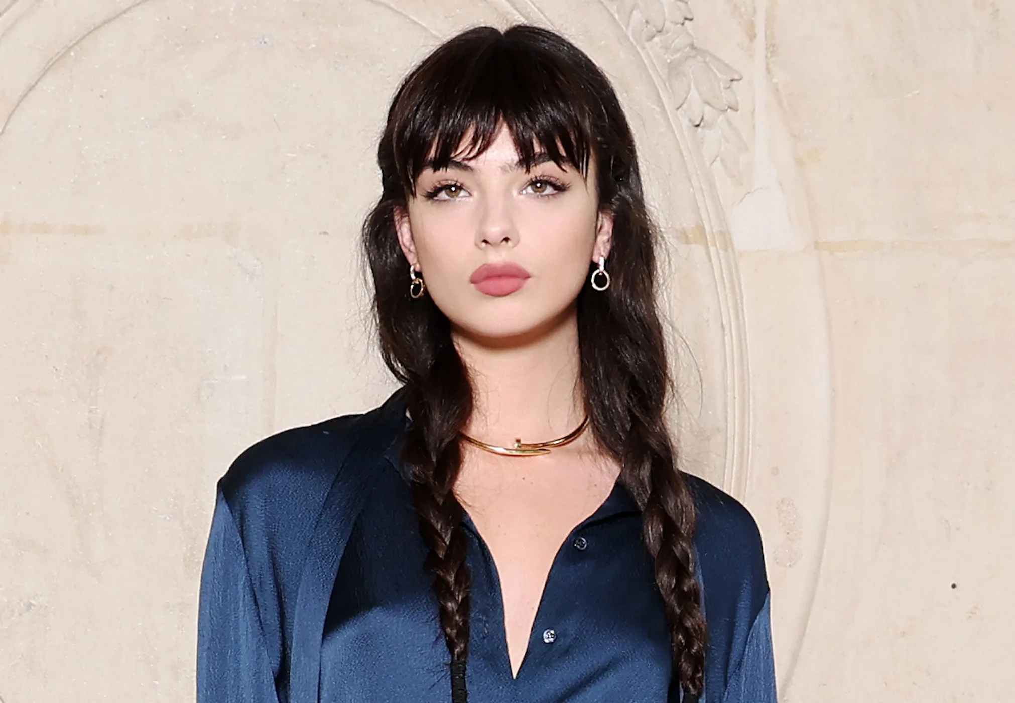 Blue and two braids: Deva Cassel at the Dior couture show - MustHub