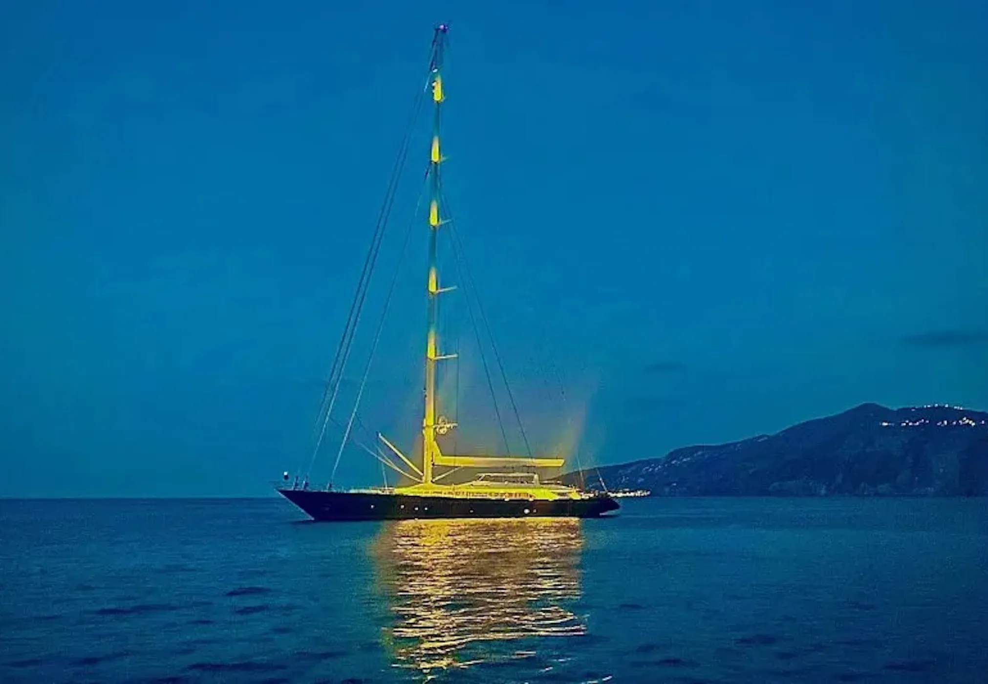 Shipbuilder who built Mike Lynch's superyacht seeks £186m from his ...